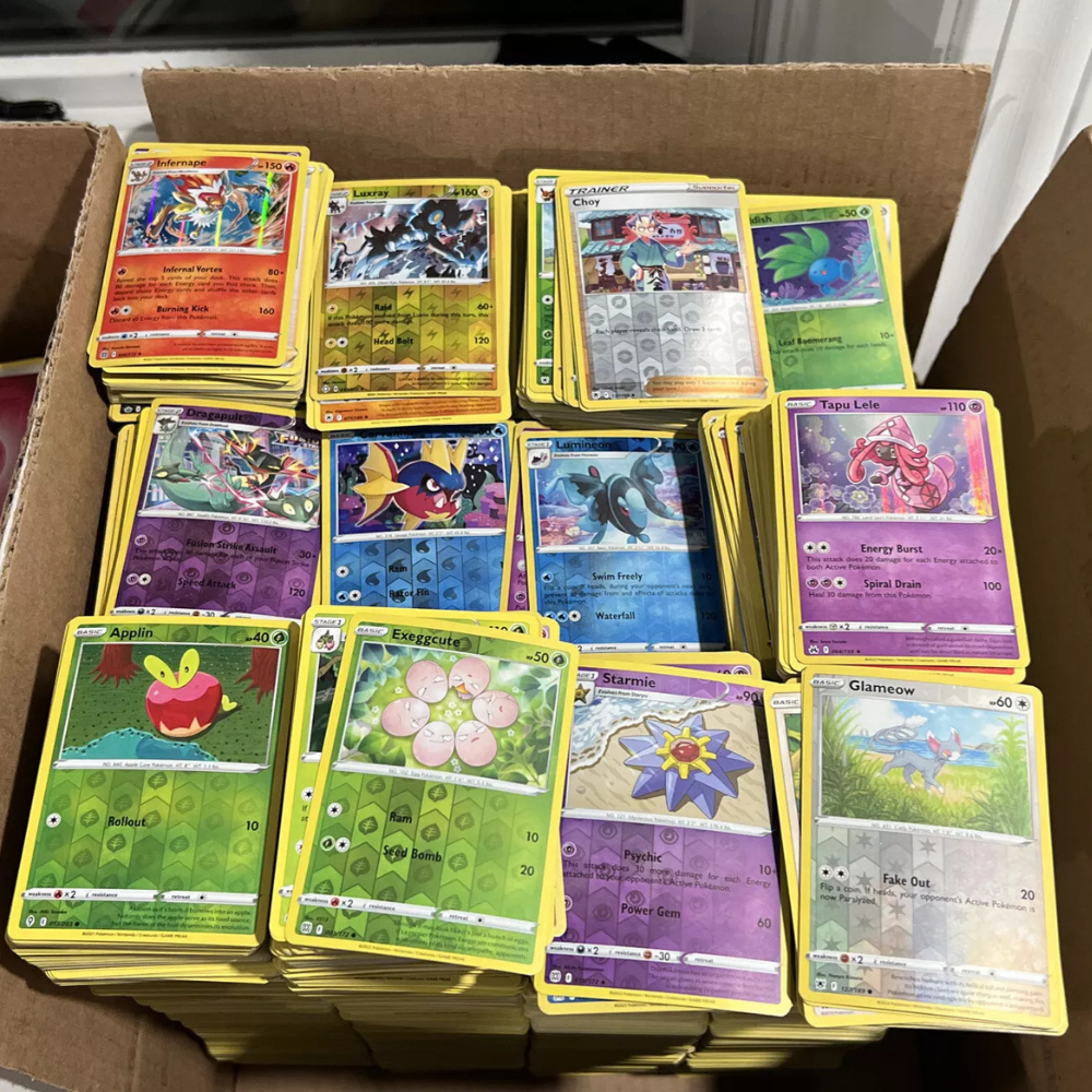 1000 English Holographic Pokemon Cards – Royalty Gaming